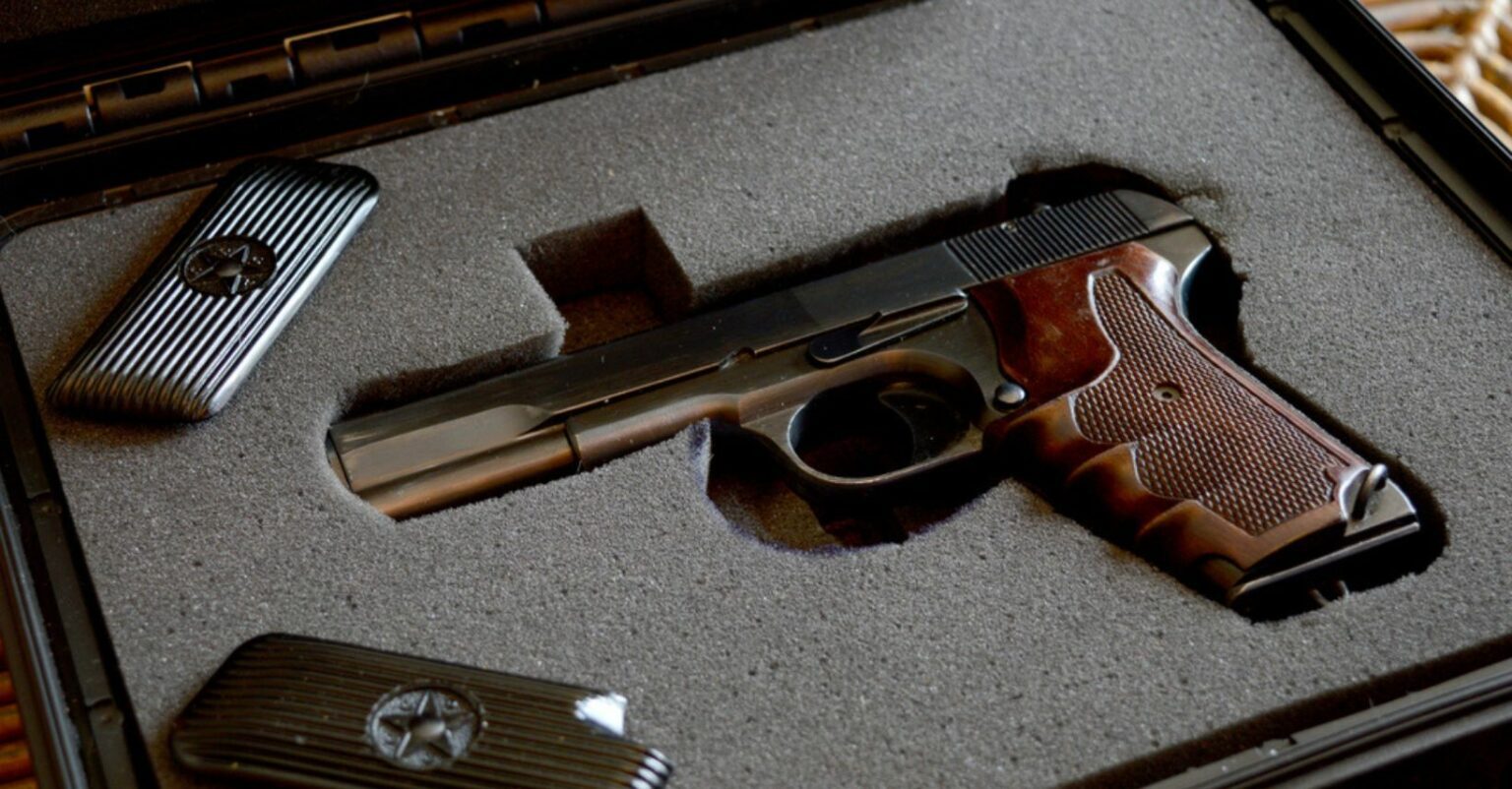 Best Gun Cases For Flying With Firearms -TSA Rules And Safe Flying Guide