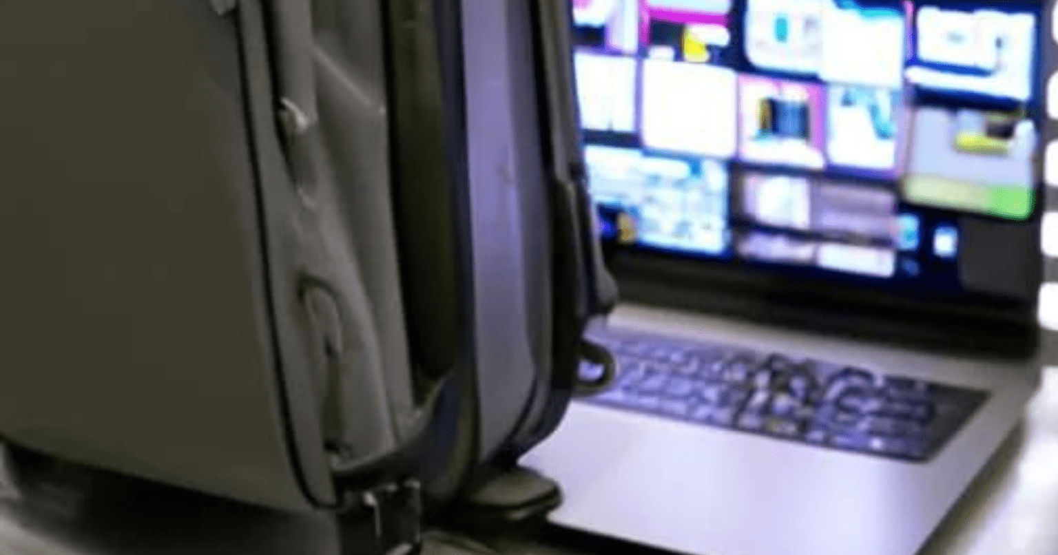What Is A TSA Friendly Laptop Bag Easy For Travel
